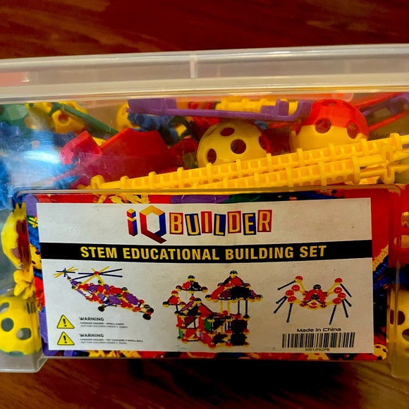 Toys | Iq Builder Stem Educational Building Set In Plastic Carrying Tub ...